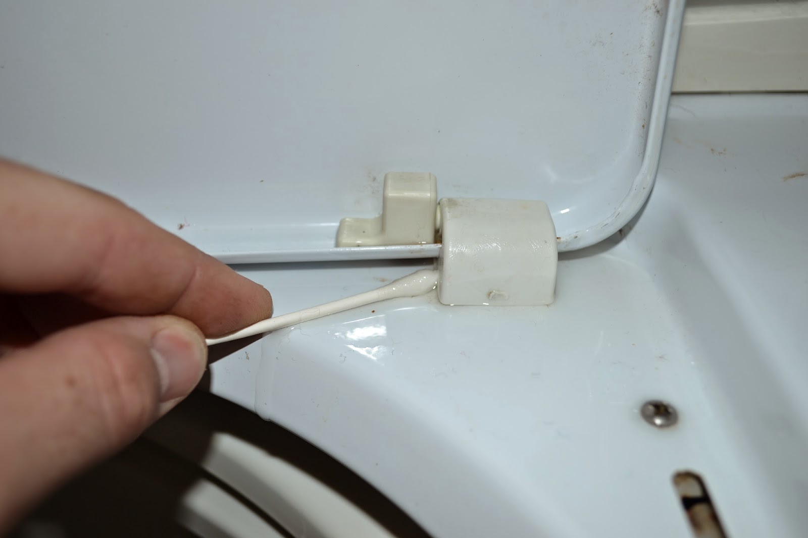Reviews, Chews & How-Tos: How-to: Deep Clean a Top-Loading Washing Machine