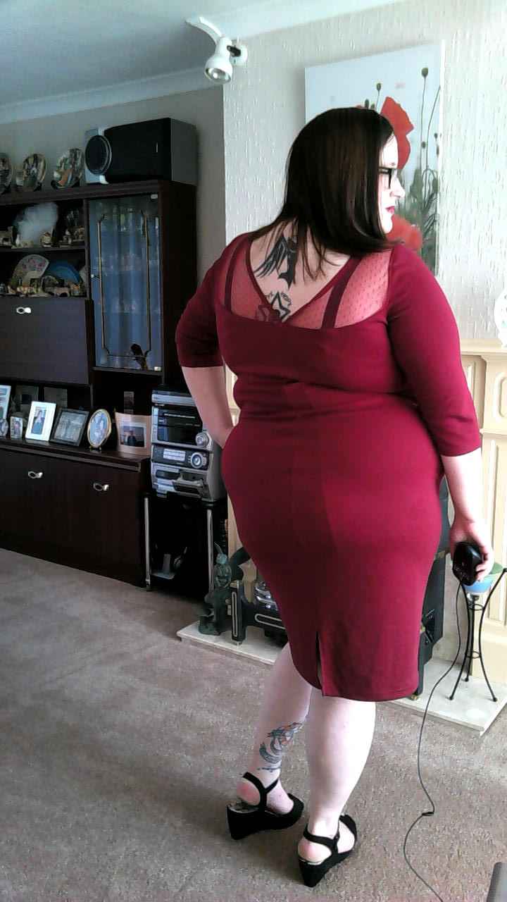 Scarlett and Jo Powerfit dress - Does My Blog Make Me Look Fat?