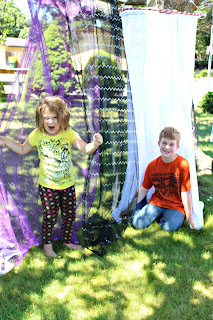 The Sassy Homemaker: Hula Hoop Forts