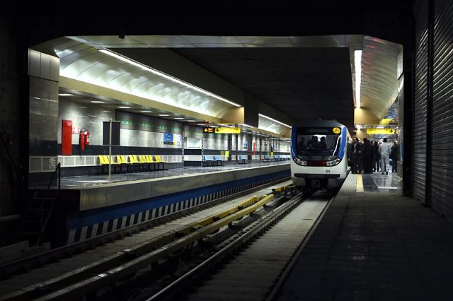 Uskowi on Iran - اسکویی در باره ایران: New Tehran Metro Line 3 in operation