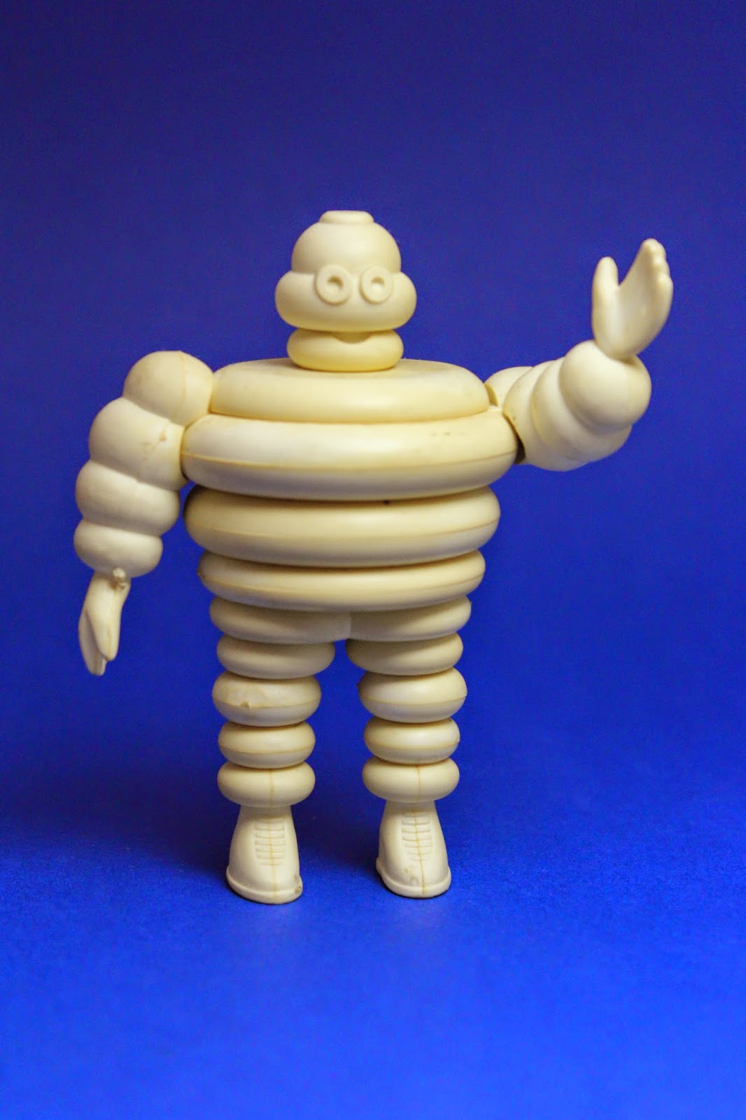 Geoff's Superheroes, Space and other incredible Toys: Nunc est bibendum