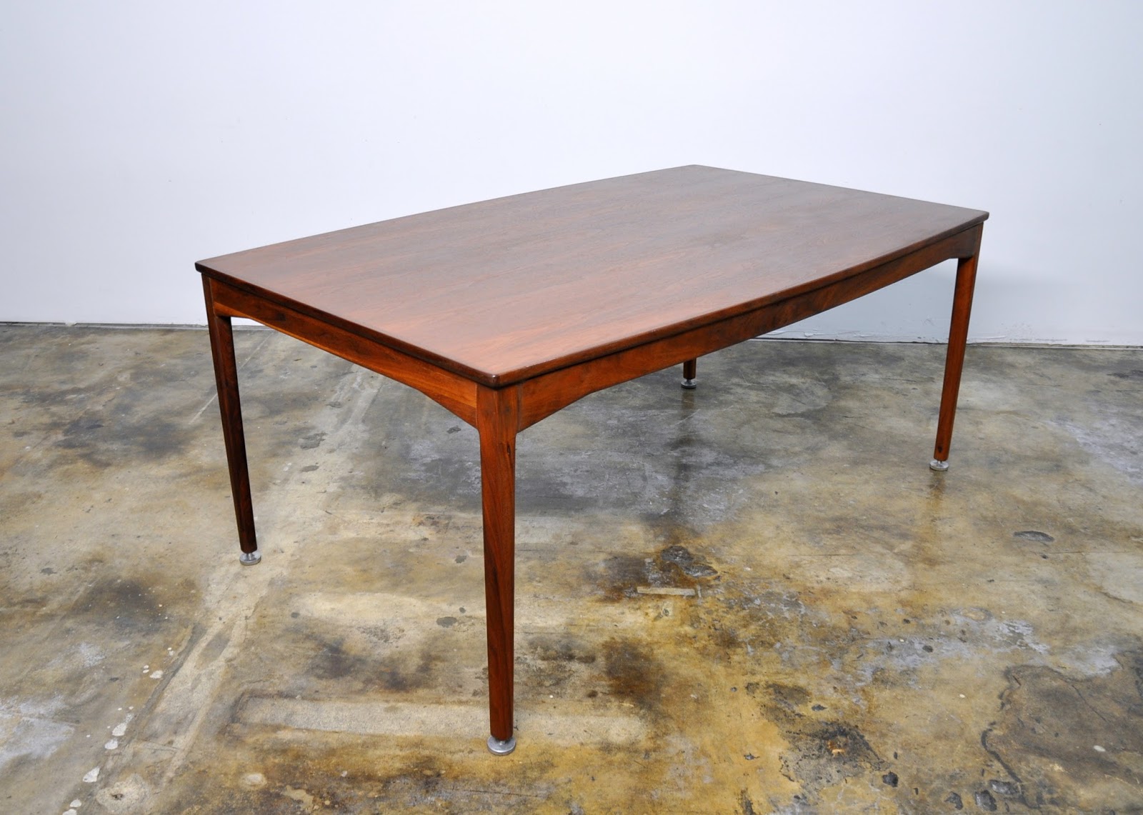 SELECT MODERN: Jens Risom Dining Room Table