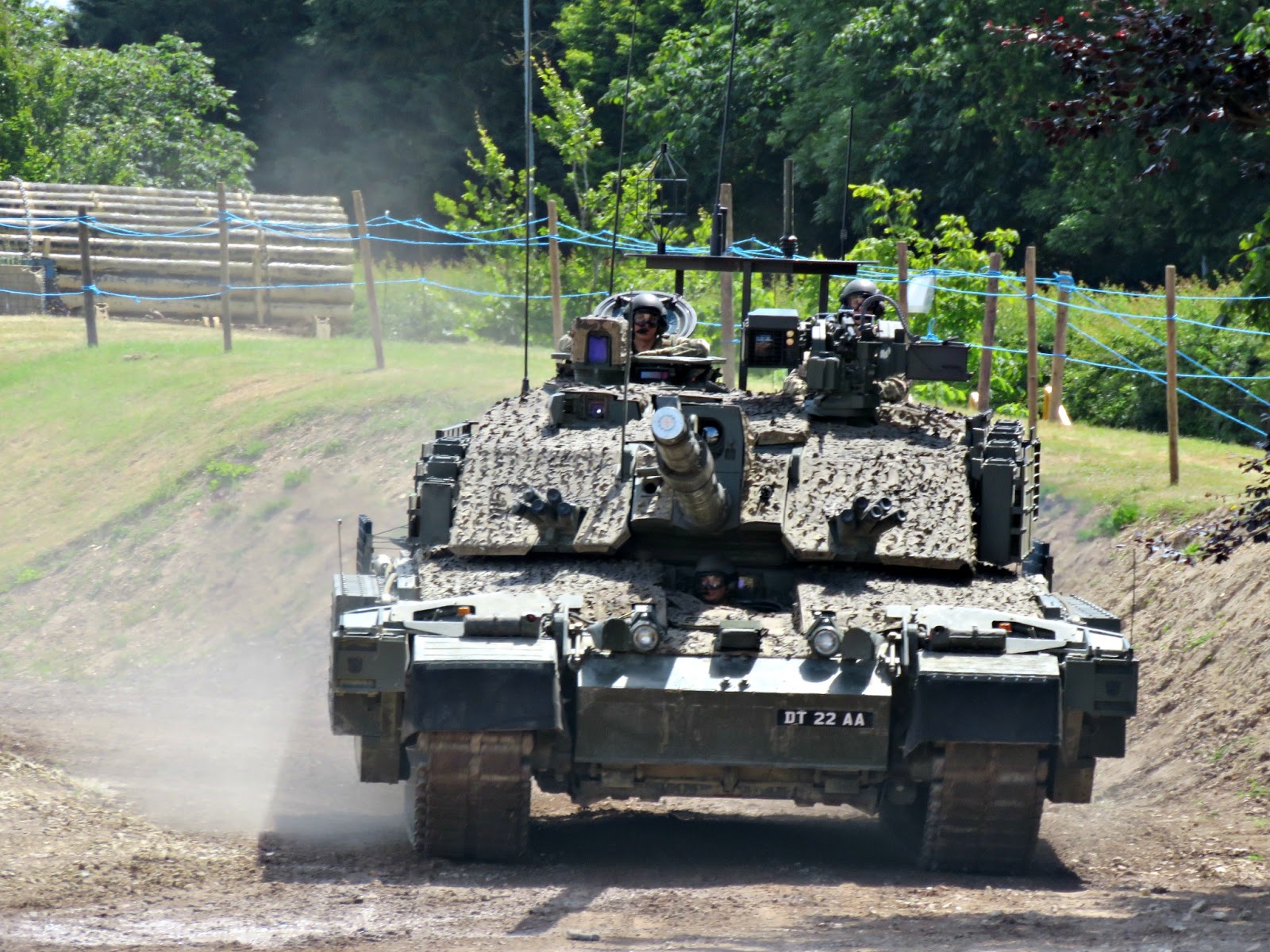 just saying ...: Tankfest 2015 ... a beauty pageant for ... tanks and ...