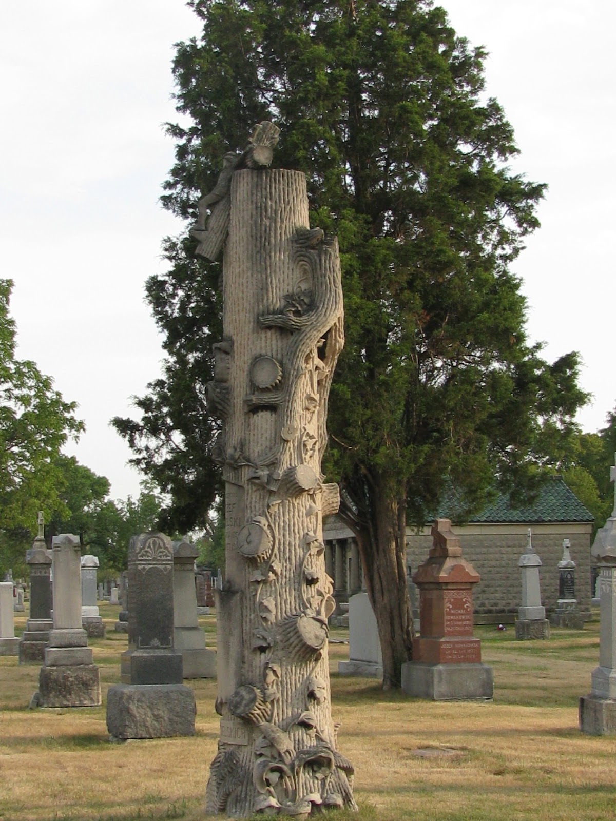 A Grave Interest: Those Amazing Tree Stones