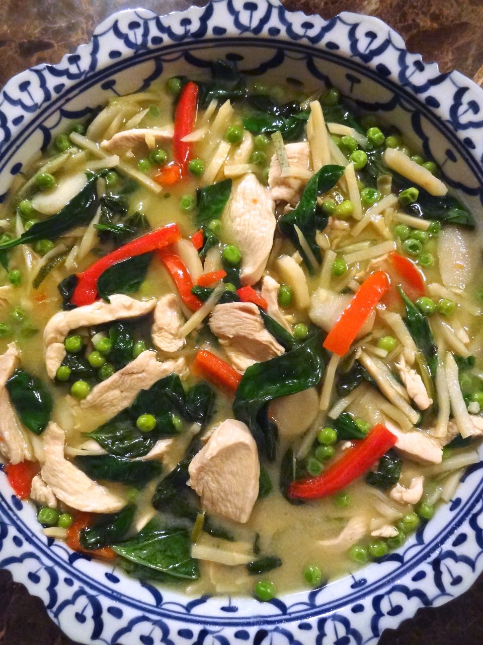 Scrumpdillyicious: Kaeng Khiao Wan Kai: Thai Green Curry with Chicken