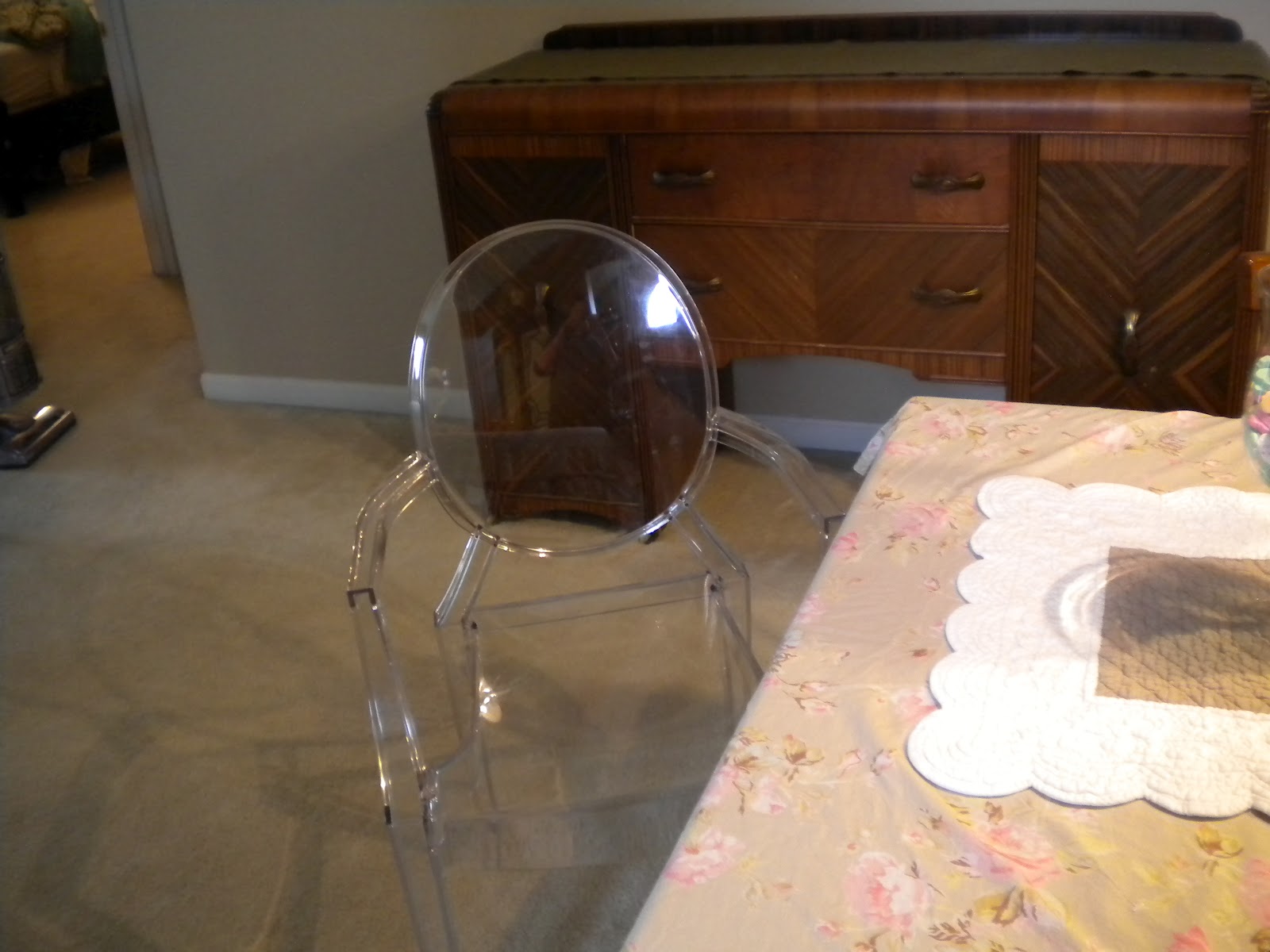 Baker's House: Casper the Friendly Ghost Chair