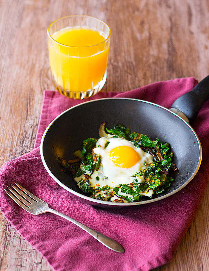 PERSIAN SPINACH AND EGGS - NARGESI