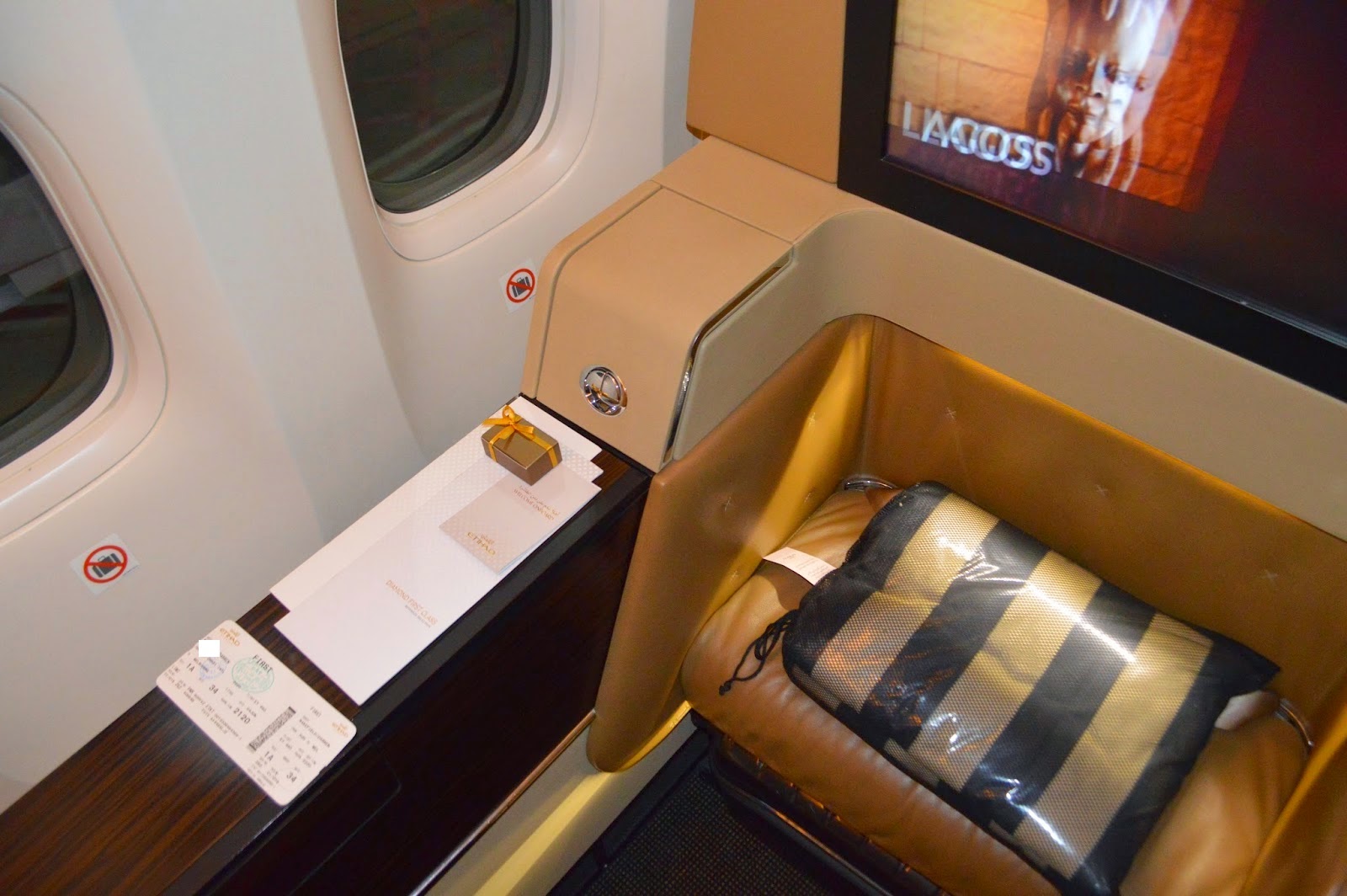 Etihad First Class - Abu Dhabi to Melbourne on the B777-300ER (EY460)