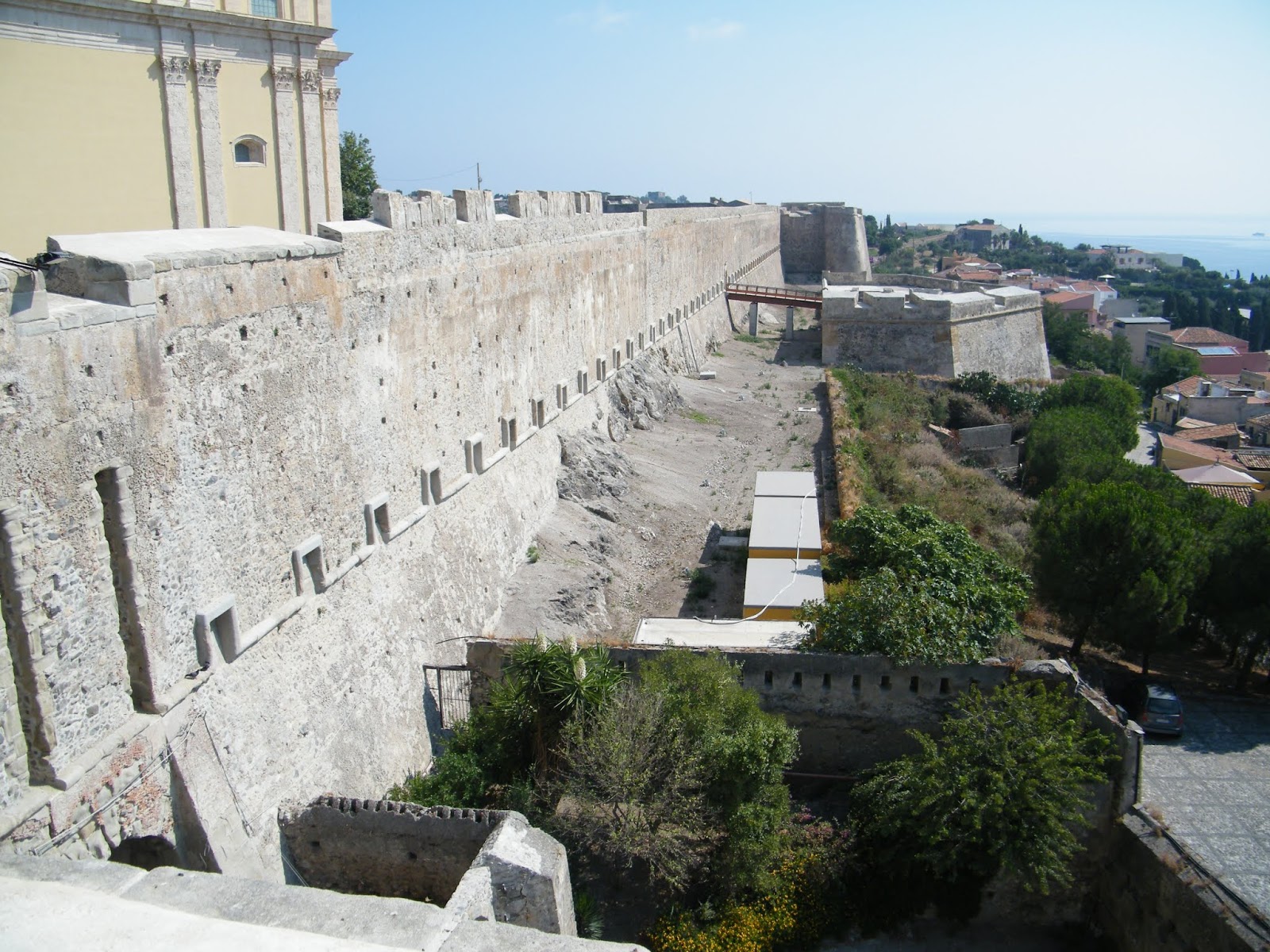 The Spanish Walls