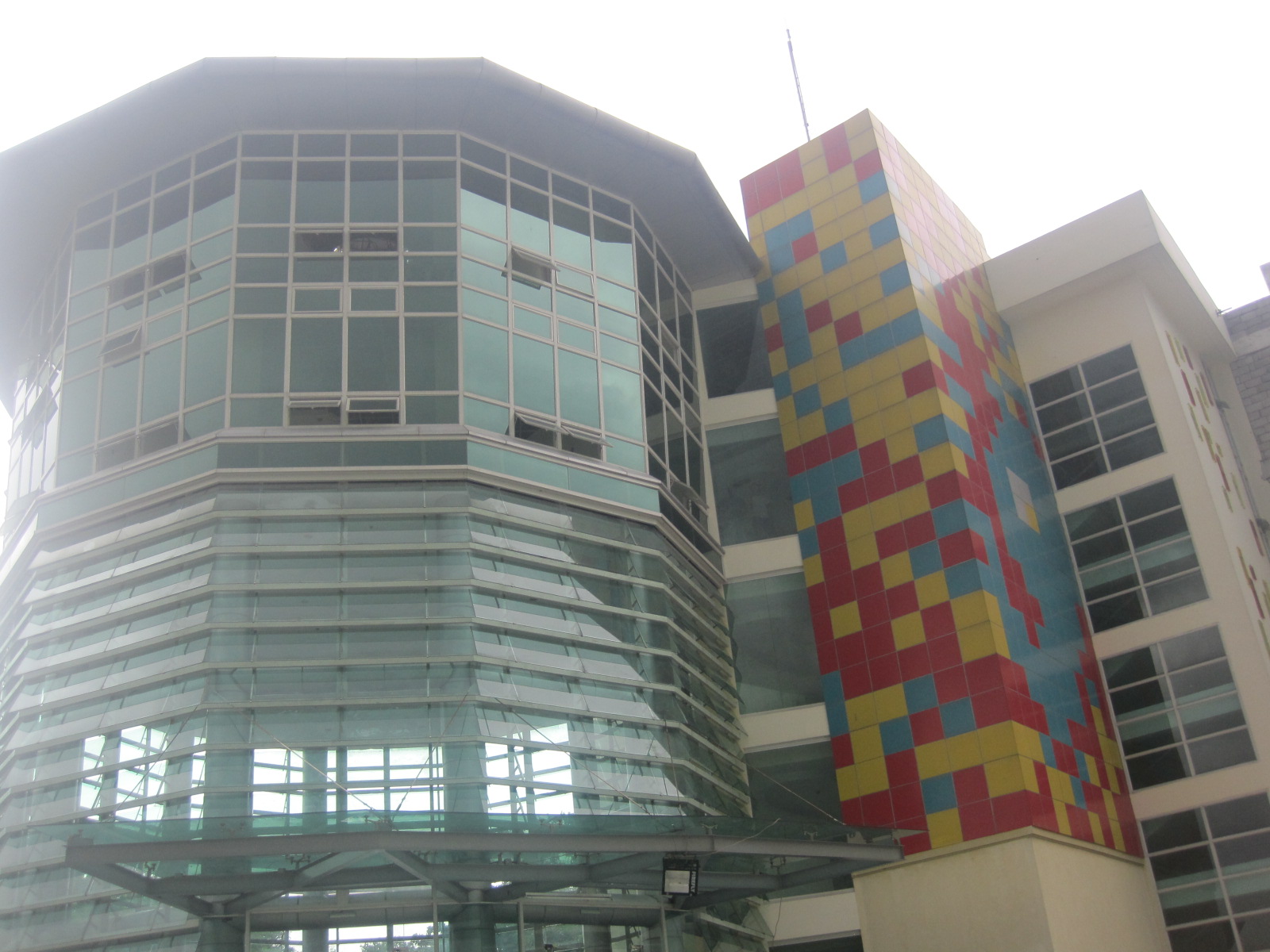 Jose R. Reyes Memorial Medical Center : ~ GUMAMELA SA PARAISO