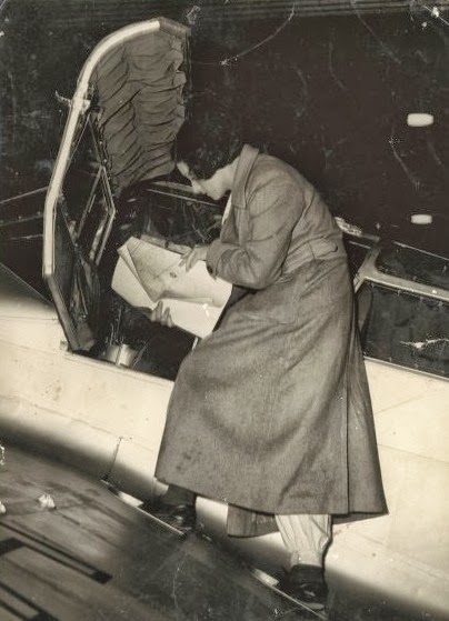 oz.Typewriter: From Typist to World Record-Breaking Aviatrix: Jean ...