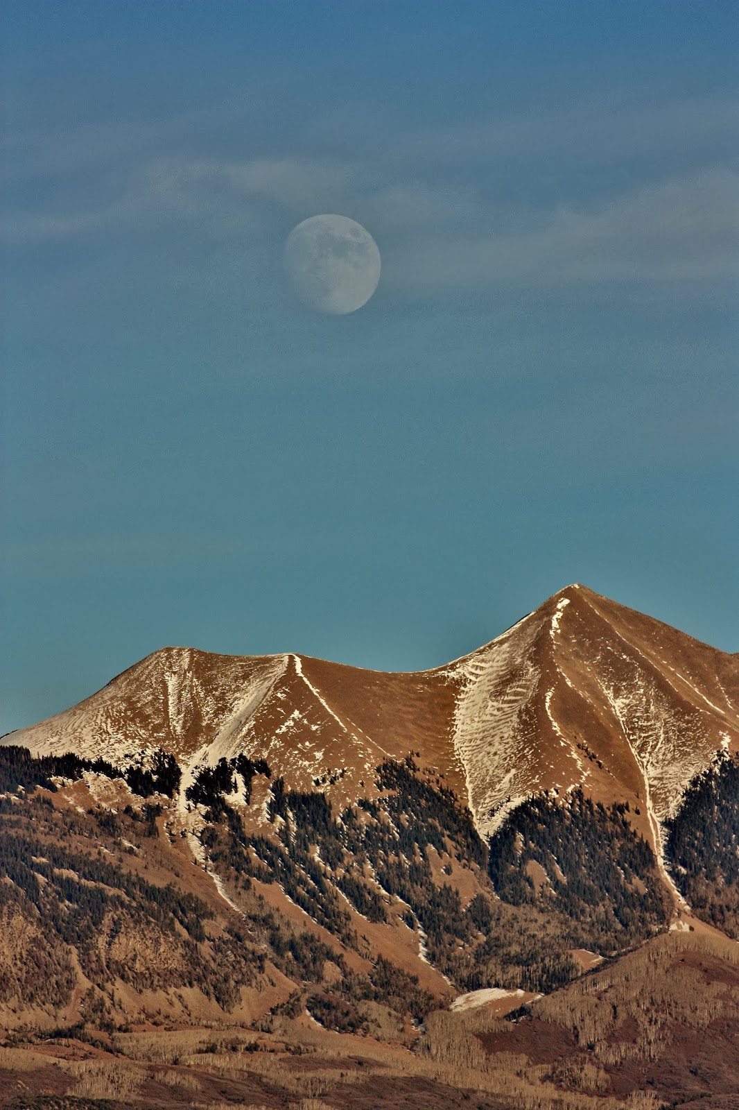 The Southwest Through Wide Brown Eyes: The Lone Rock Road Behind the ...