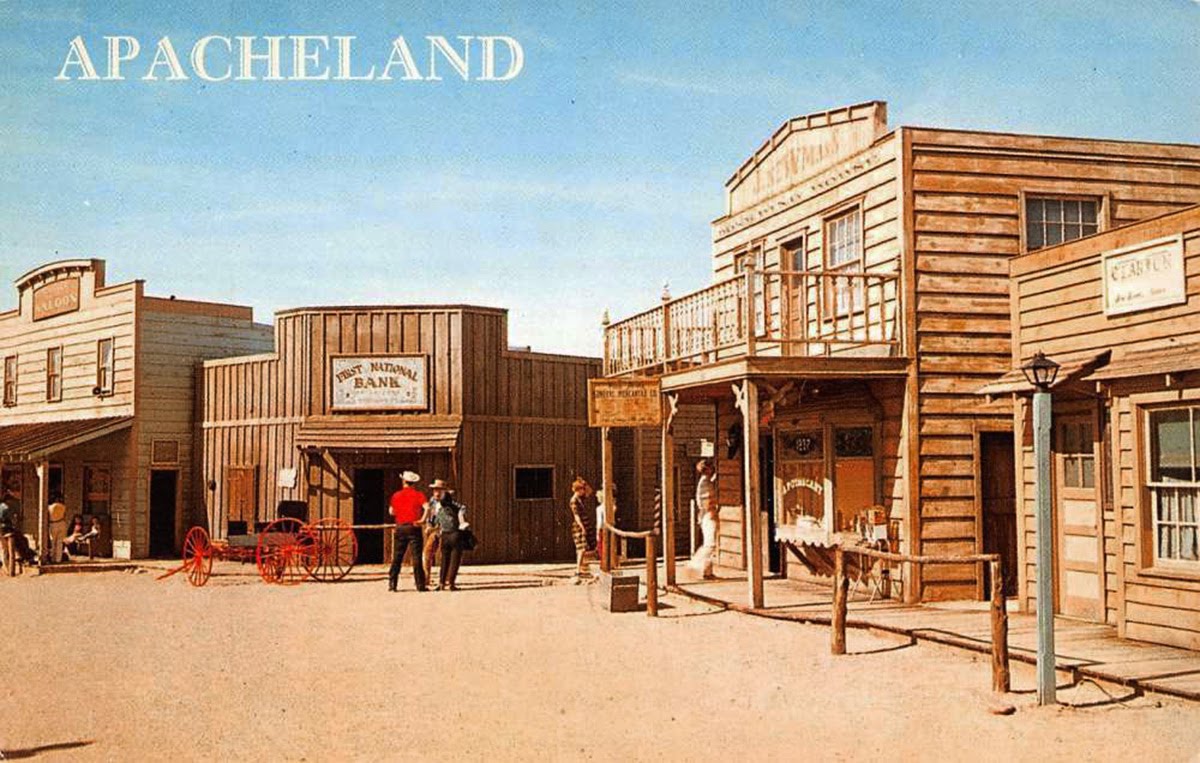 GORILLAS DON'T BLOG: 2017