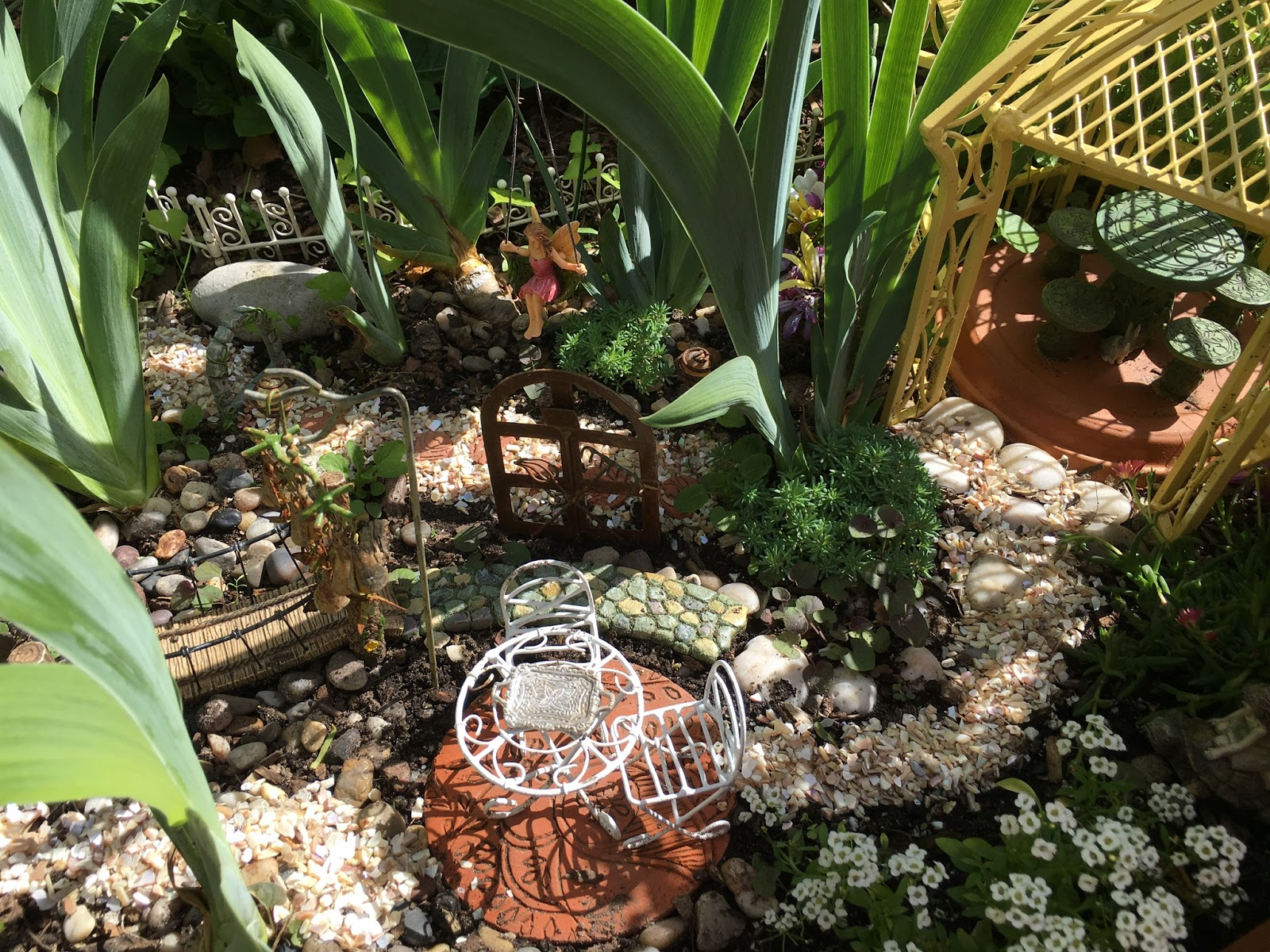 Home and Gardening With Liz: Fantasy Fairy Garden 2017