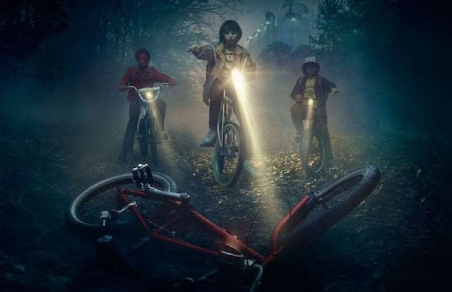 FANTCAST: LLEGA LA GUÍA "STRANGER THINGS: MUNDO AL REVÉS"