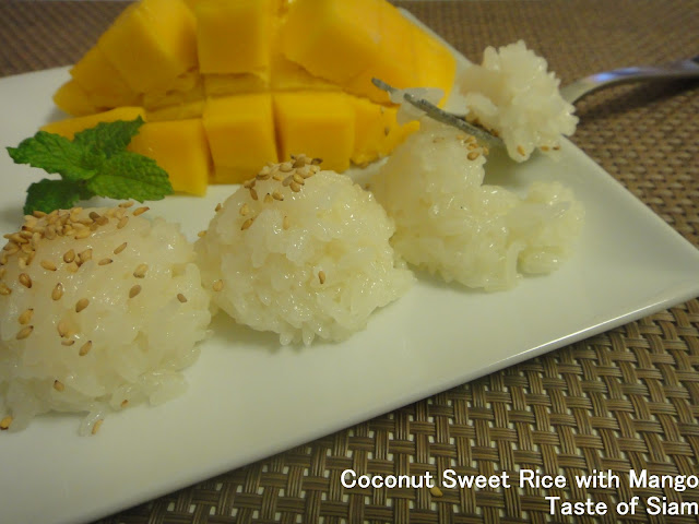 Coconut Sweet Rice with Mango - Taste of Siam