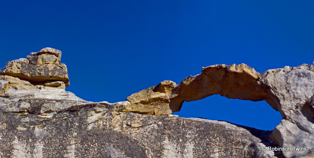 Robinson Twins Photo Gallery: Indian Rock Arch, Yosemite's only granite ...