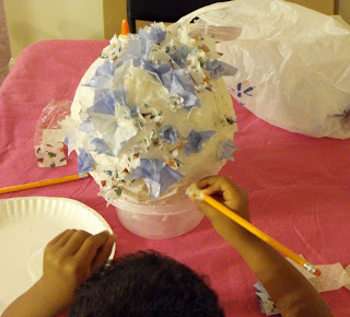 Lucky Star Creations: The Blog: Kids Krafts Friday - Pinata!