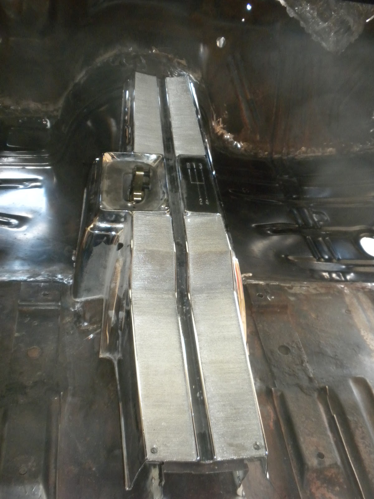 1965 Chevelle Malibu SS Restoration: Center console mounting