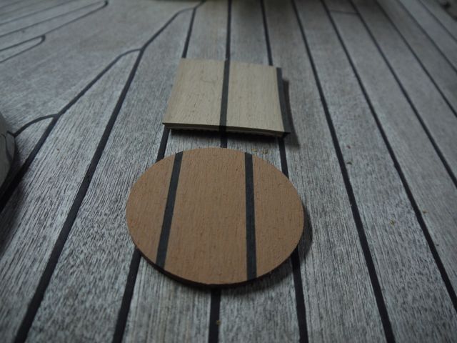 Natural teak vs. Flexiteek - S/Y Dolphin Dance