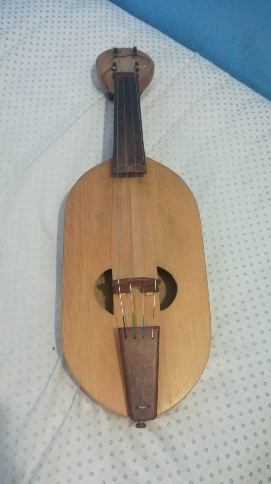 Música Antigua en Chile: Fídula medieval a la venta