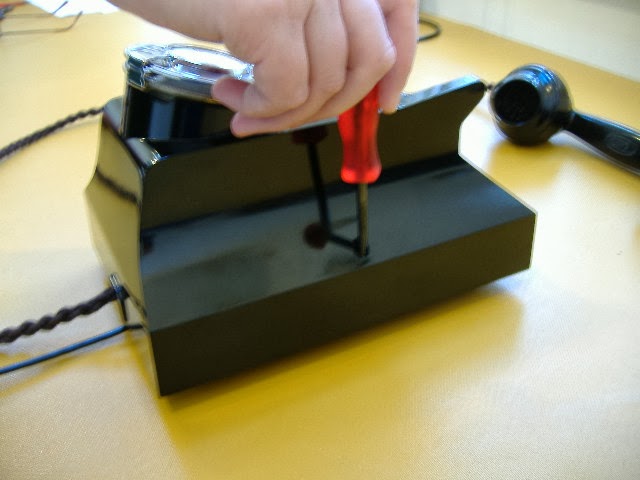 Antique/Vintage British Bakelite GPO Telephones Advice & Tips