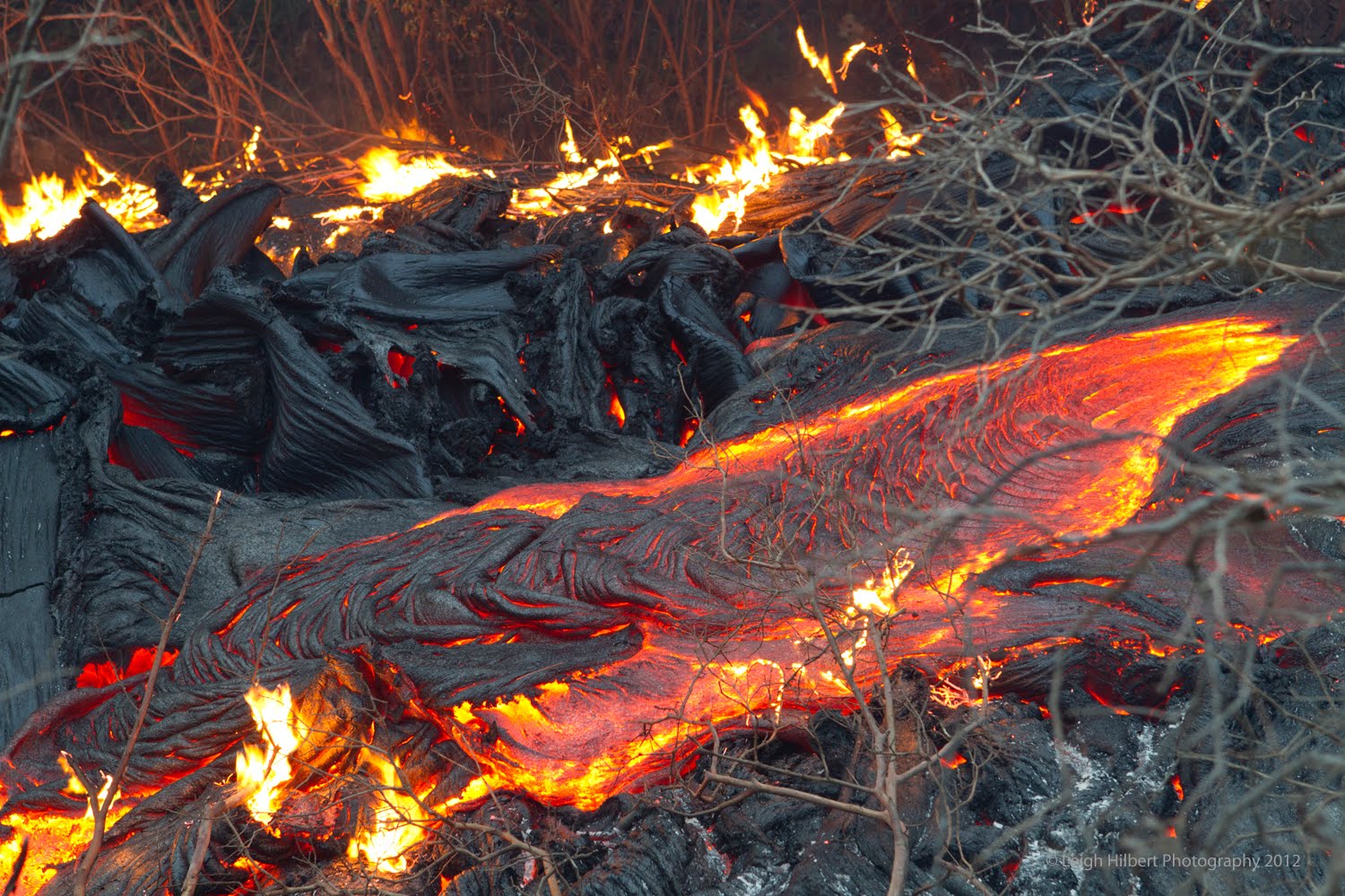 HAWAIIAN LAVA DAILY: One-year anniversary of ‘Peace-Day’ eruption and ...