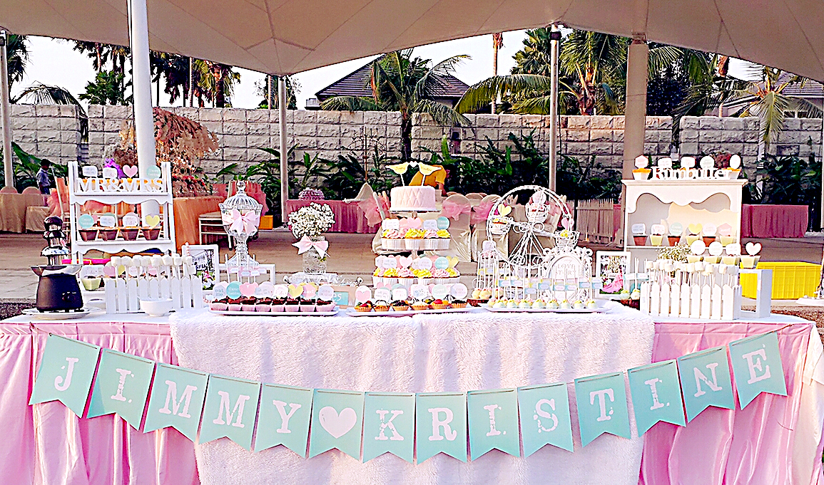 Rumbutter Sweet Corner & Dessert Table