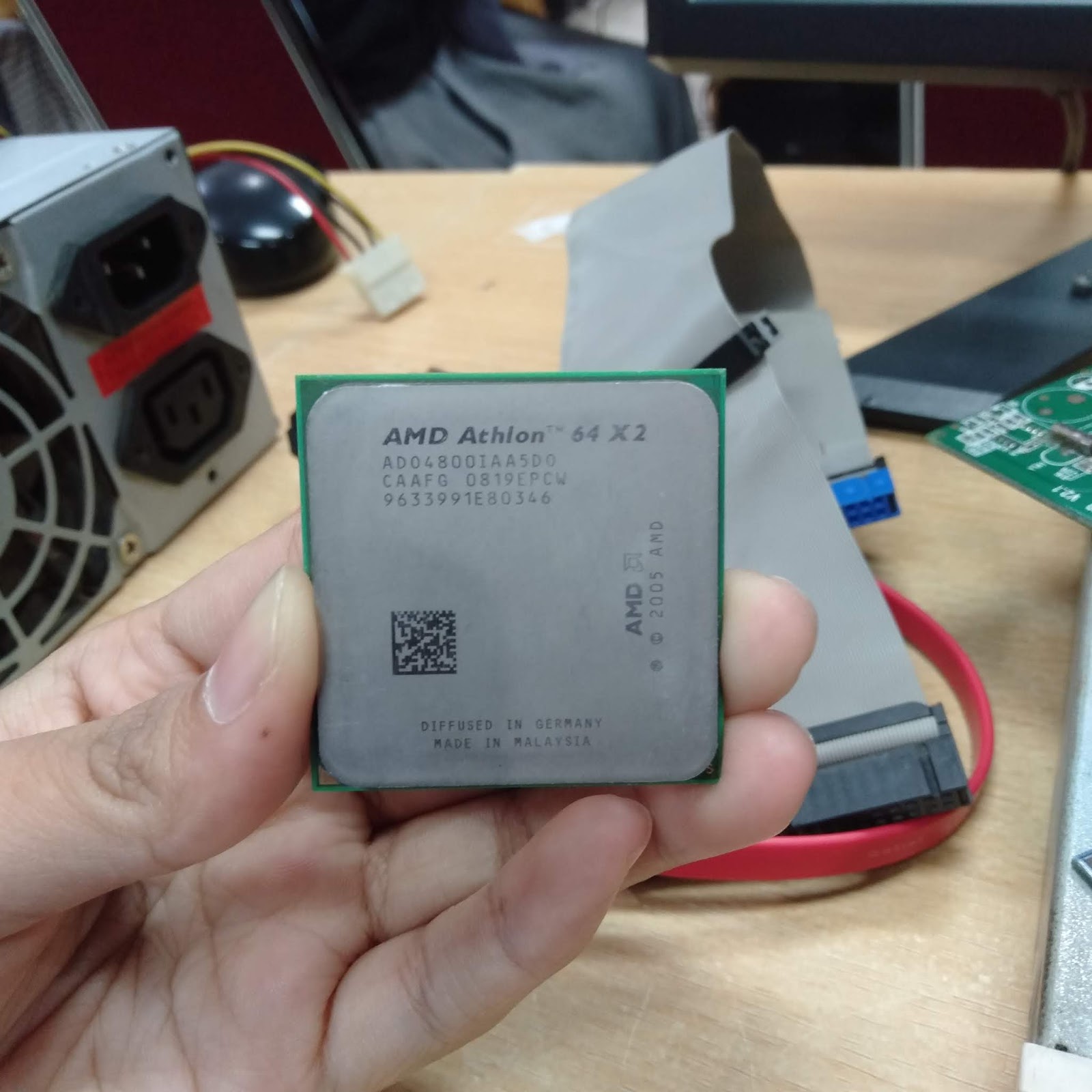 Laporan 2 = Perangkat Penyusun Komputer