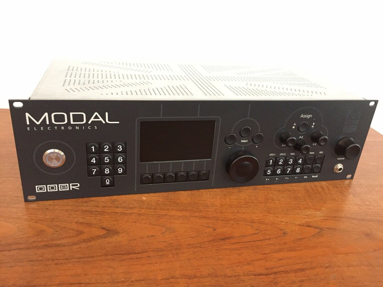 MATRIXSYNTH: Modal 008R Polyphonic 8 Voice Analogue Synthesizer ...