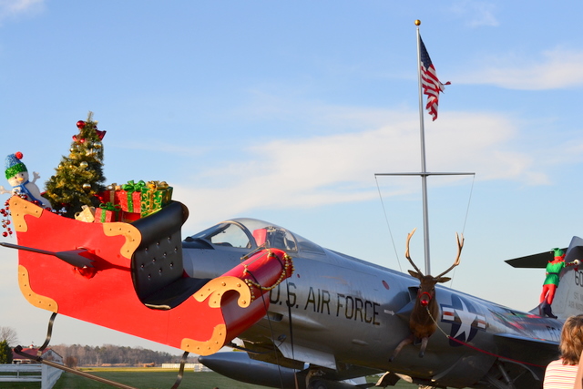 Westie Julep: Breaking News ... Captain Scrooge Crashes Into Santa ...