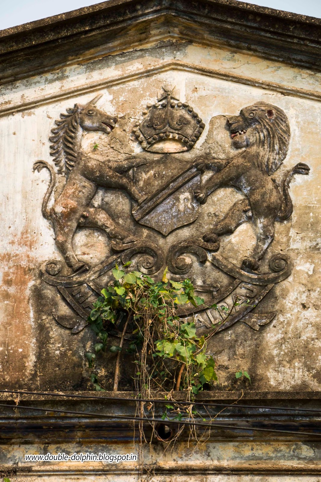 The Concrete Paparazzi: Mahishadal Rajbari, Haldia