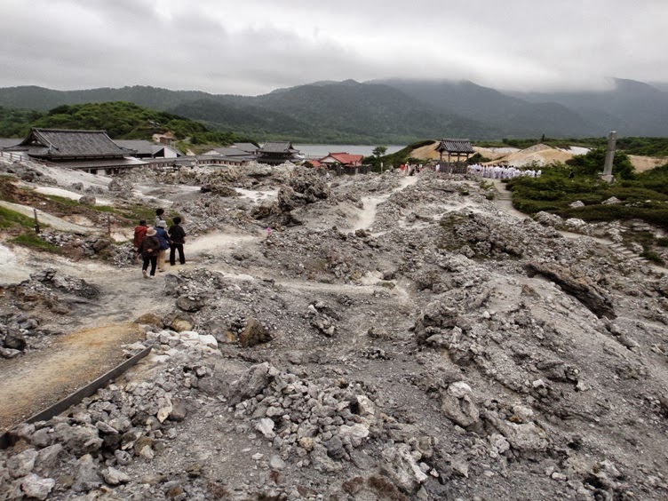Life with hubby: Mount Osorezan and Lake Usori