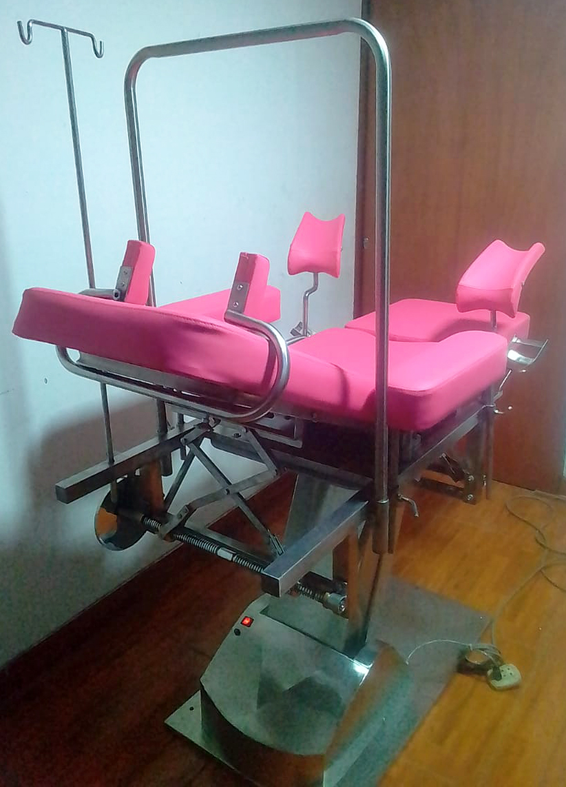 SALUD Y SUPERACIÓN: Mesa de parto electro hidráulica de acero inoxidable