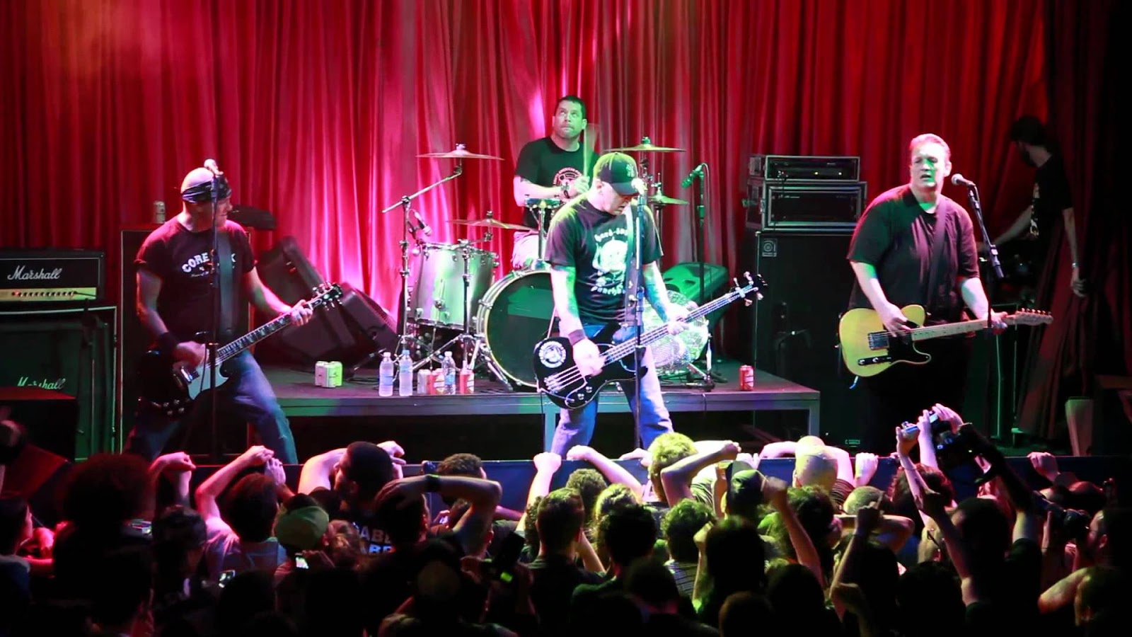 CJ Ramone Regresa a Chile