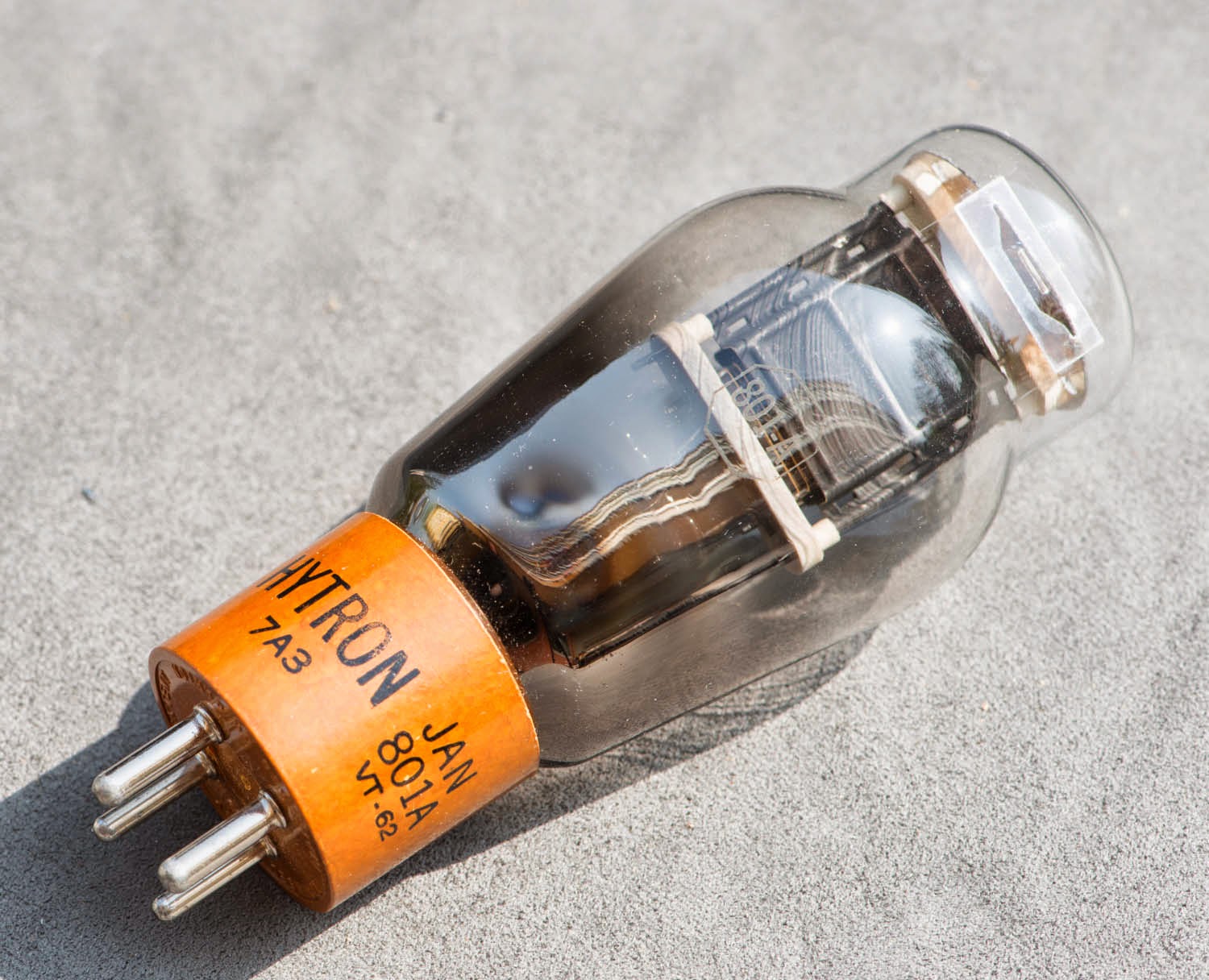 VinylSavor: Tube of the Month : The 801A