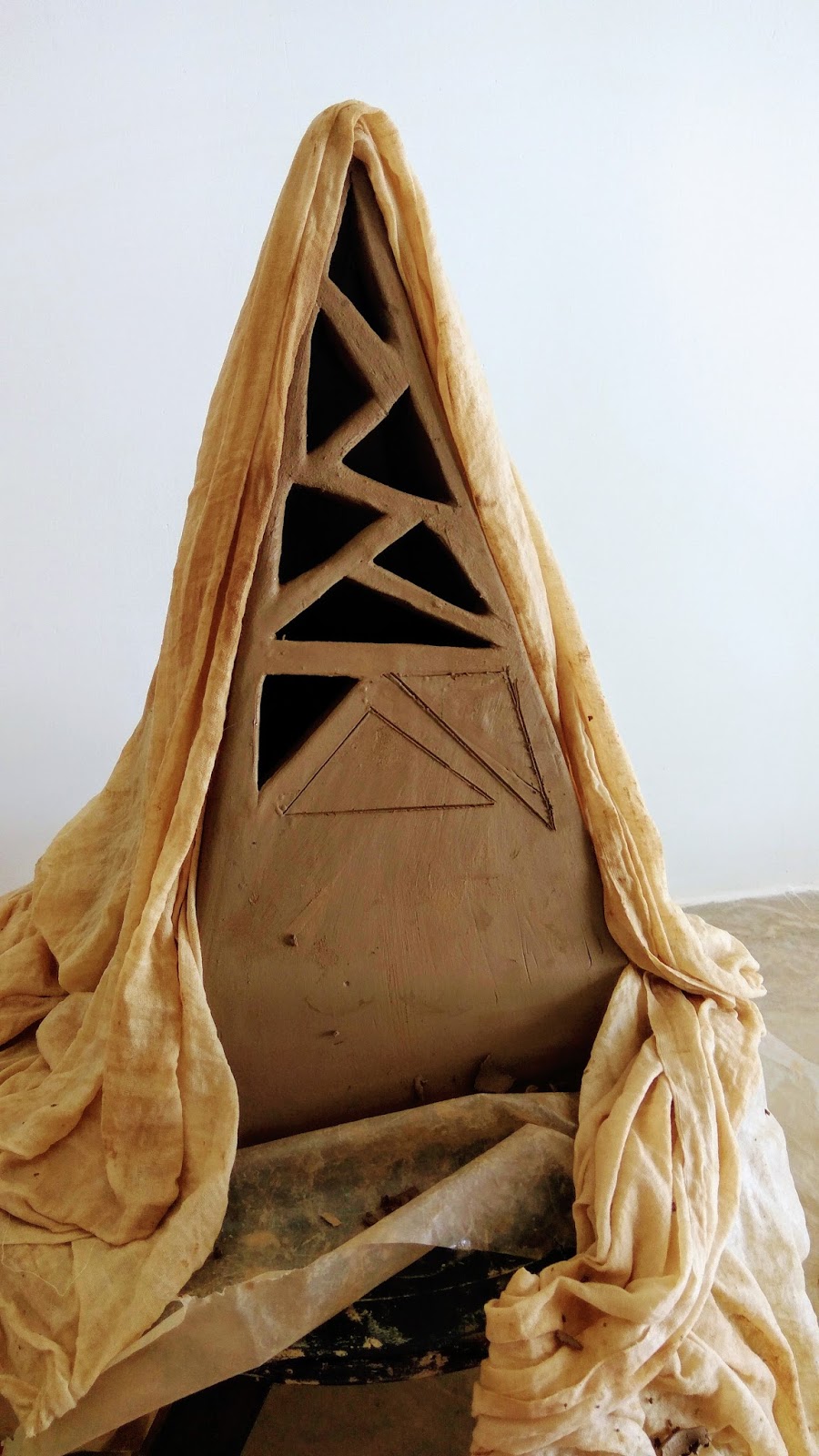 Clay Pyramid Lamp