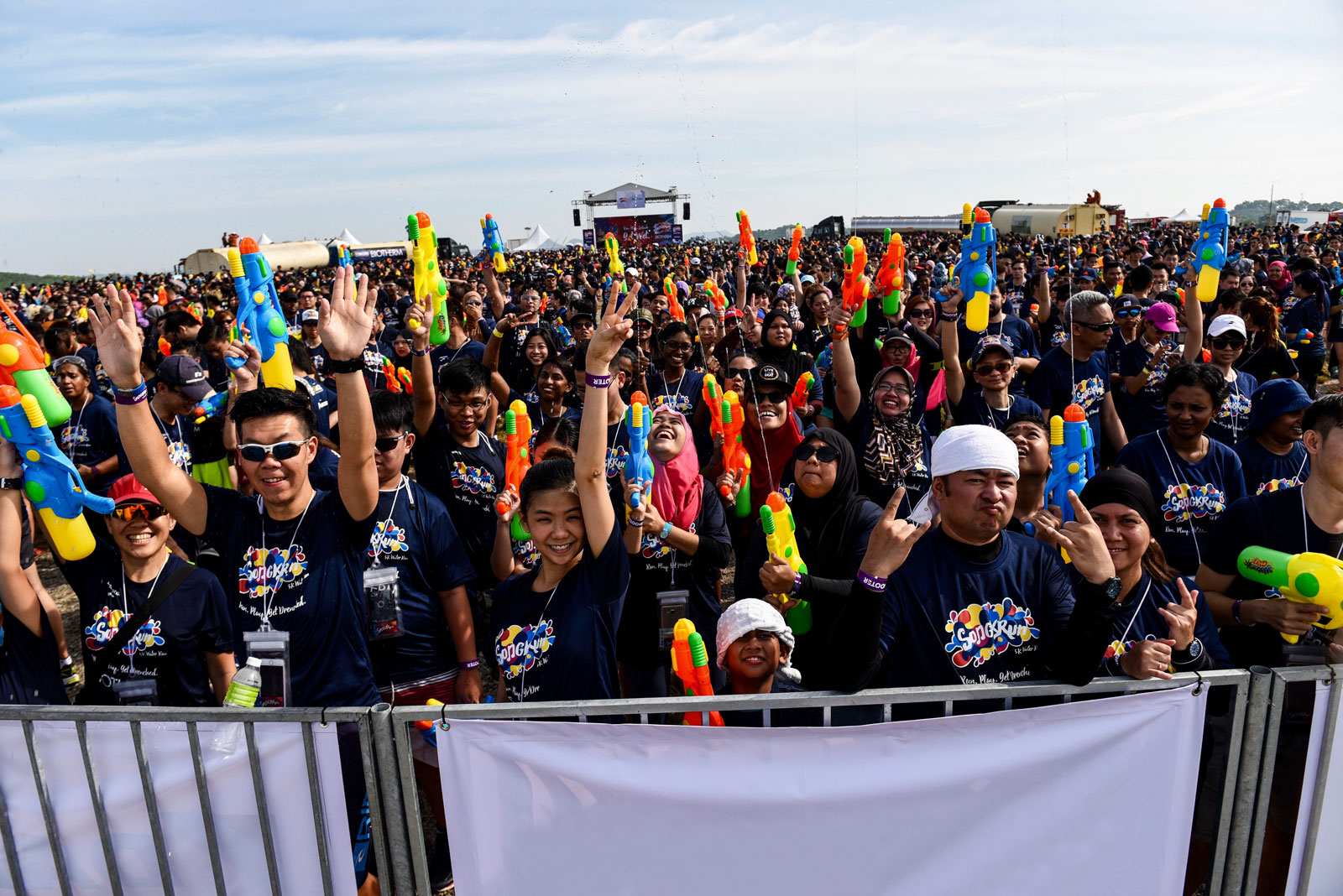 SongkRUN Water Run Malaysia 2017 Make You Wet When You Play to Splash ...