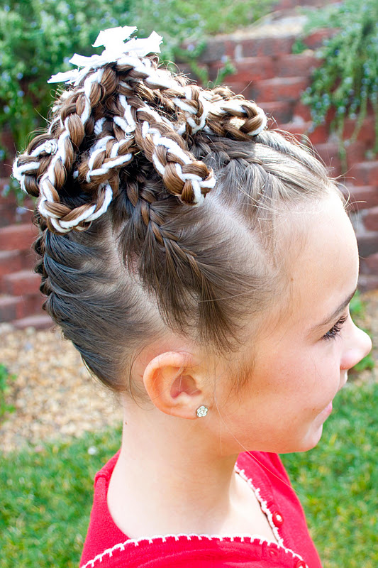 Princess Piggies: Holiday Hairstyles: Snowflake
