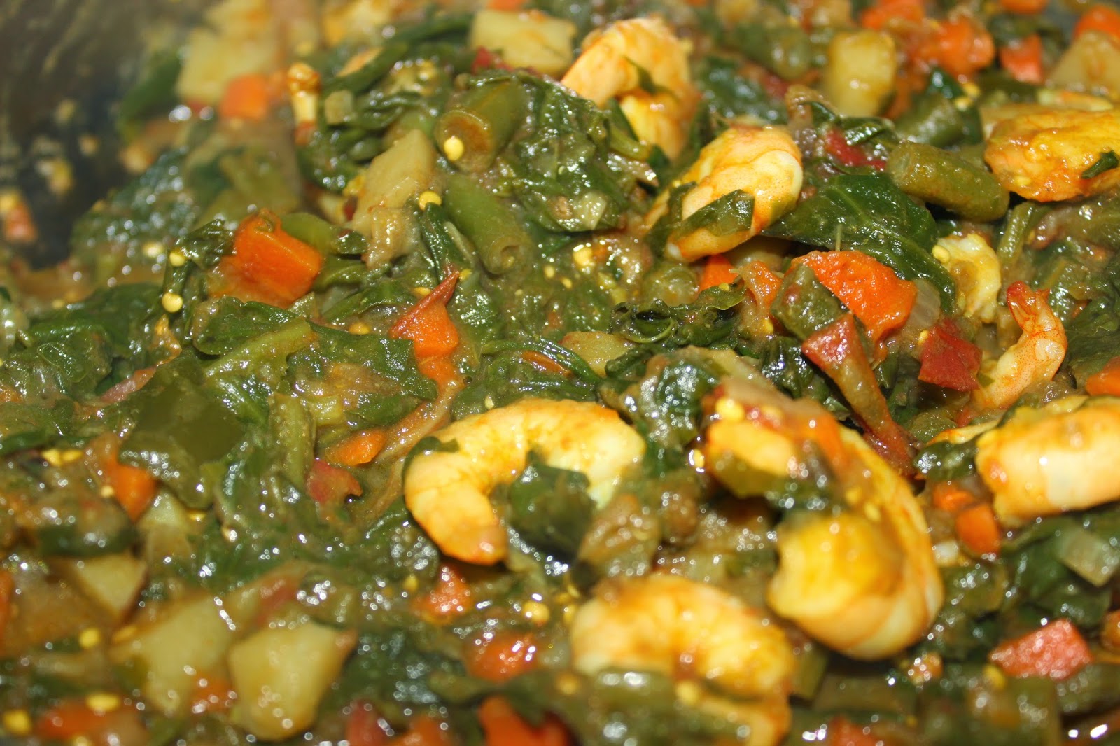 Authentic Curry: Chingudi Poi Saga (Shrimp and Oriental Spinach Curry)