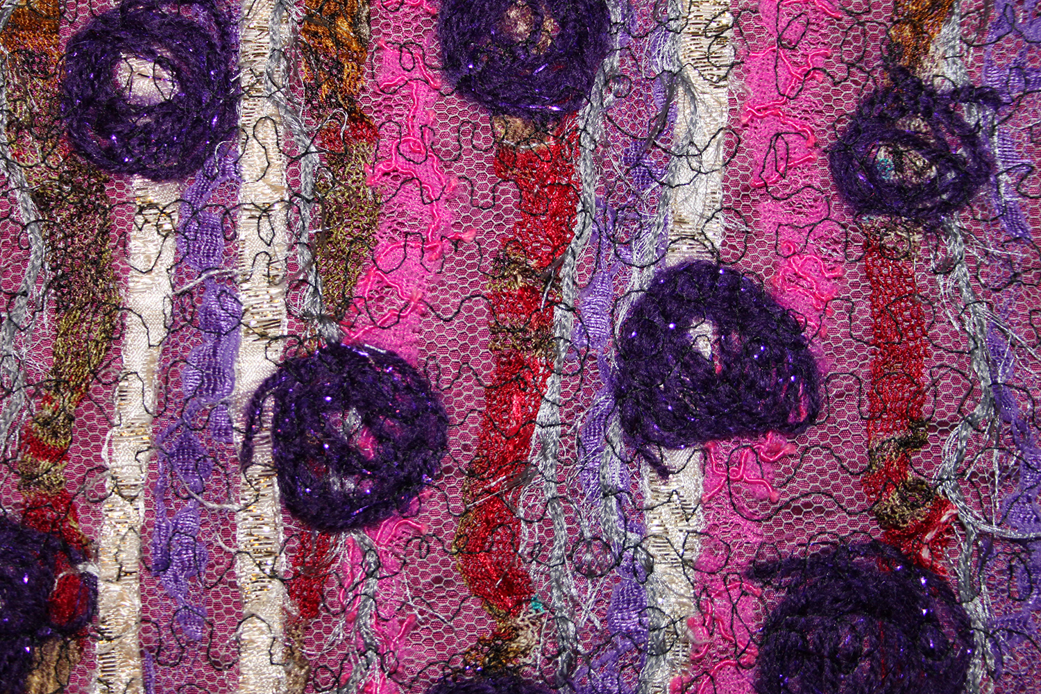 Purple crafts: Crazy wool-technique