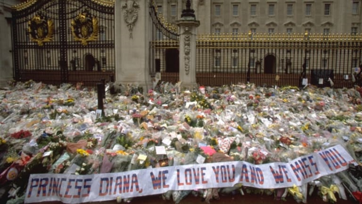 Famous Funerals, Page-3