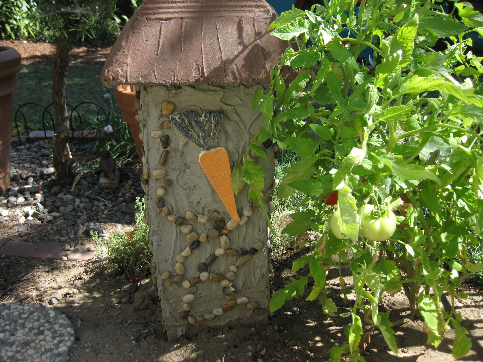 Growing A Garden In Davis: Make Your Own Garden Pillars