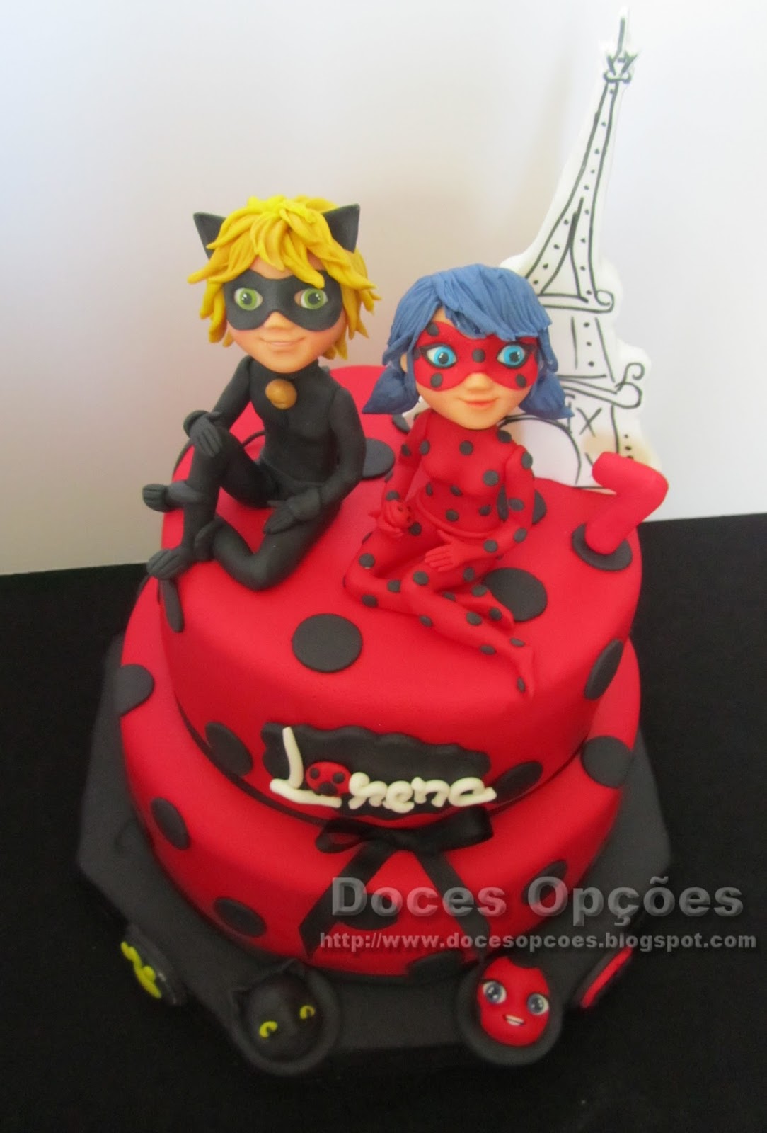 Doces Opções: Bolo de aniversário Miraculous: As Aventuras de Ladybug