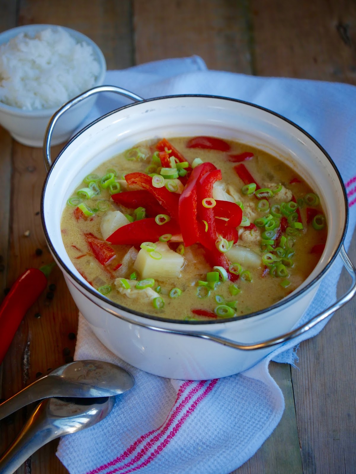 [kjøkkentjeneste]: "Bali kyllinggryte"