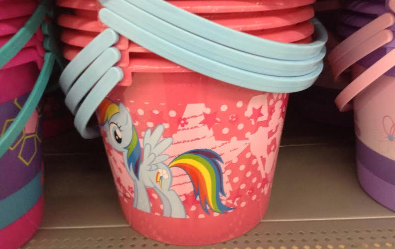 Equestria Daily - MLP Stuff!: Random Merch: Fan Favorite Blanket ...