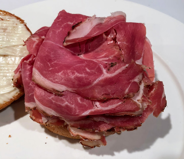 Kosher Doshers Koshcuterie {kosh-koo-tur-ee}: Lamshinke (Ham-Tasting-Lamb)