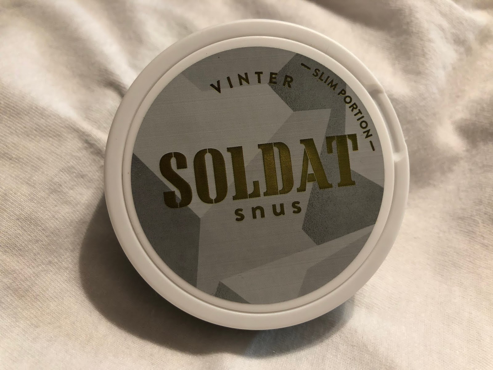 Kurbits Snus: Soldat Vinter (Slim Vit) - Review. 16 December 2019.
