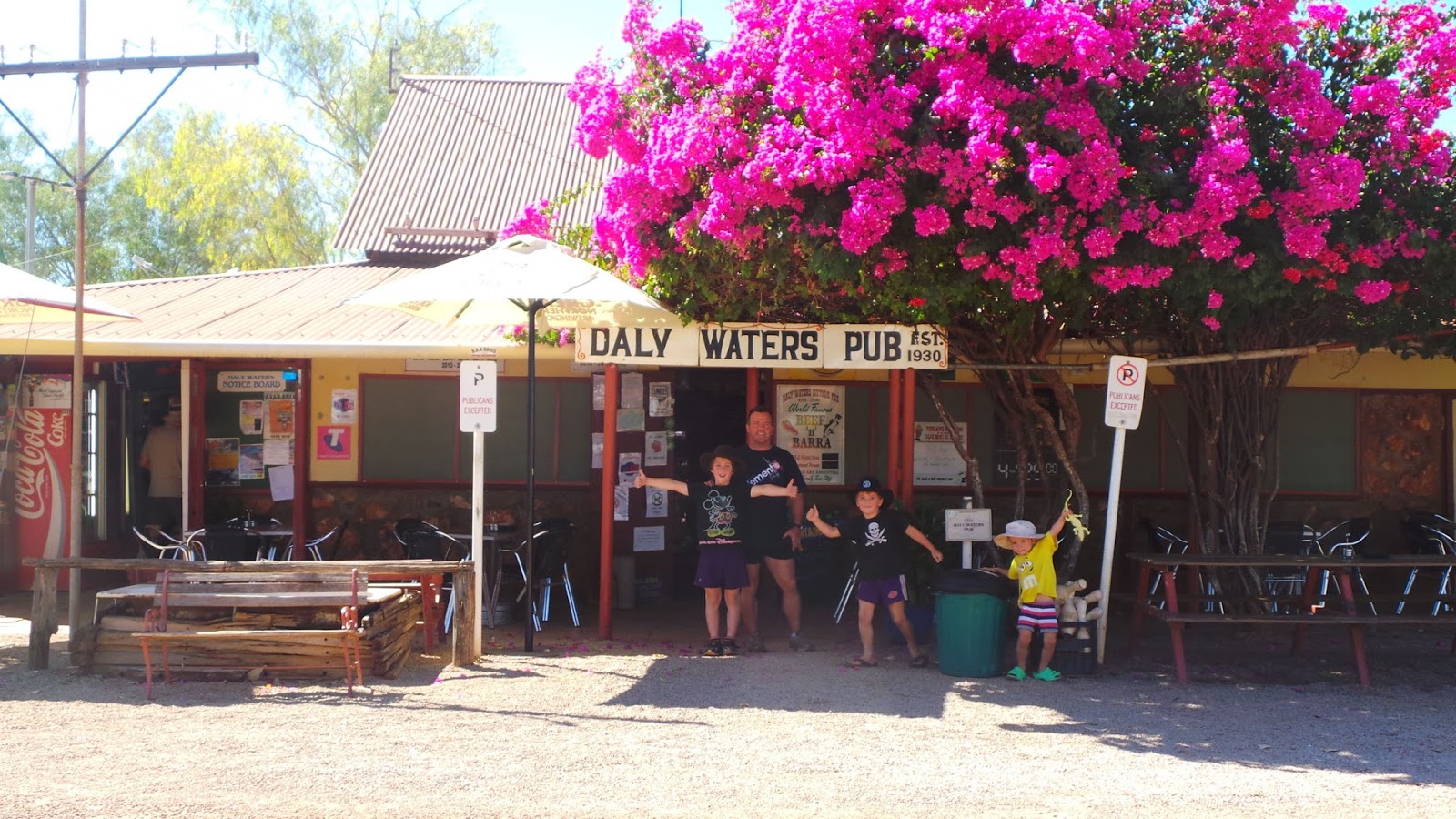 Johnstons Tour Aus: Daly Waters Pub