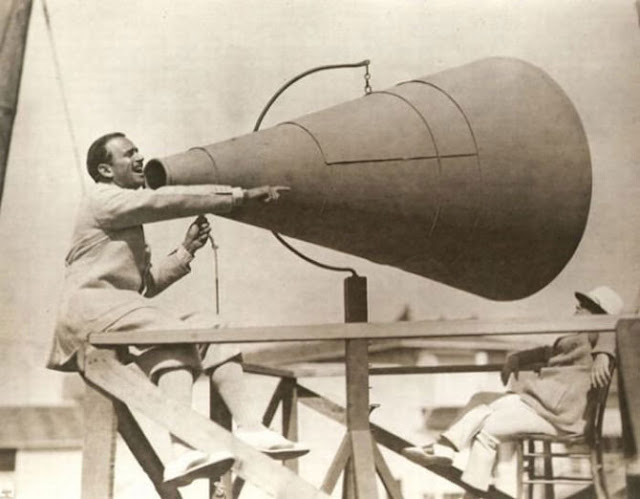 Big Things From the Past ~ Vintage Everyday